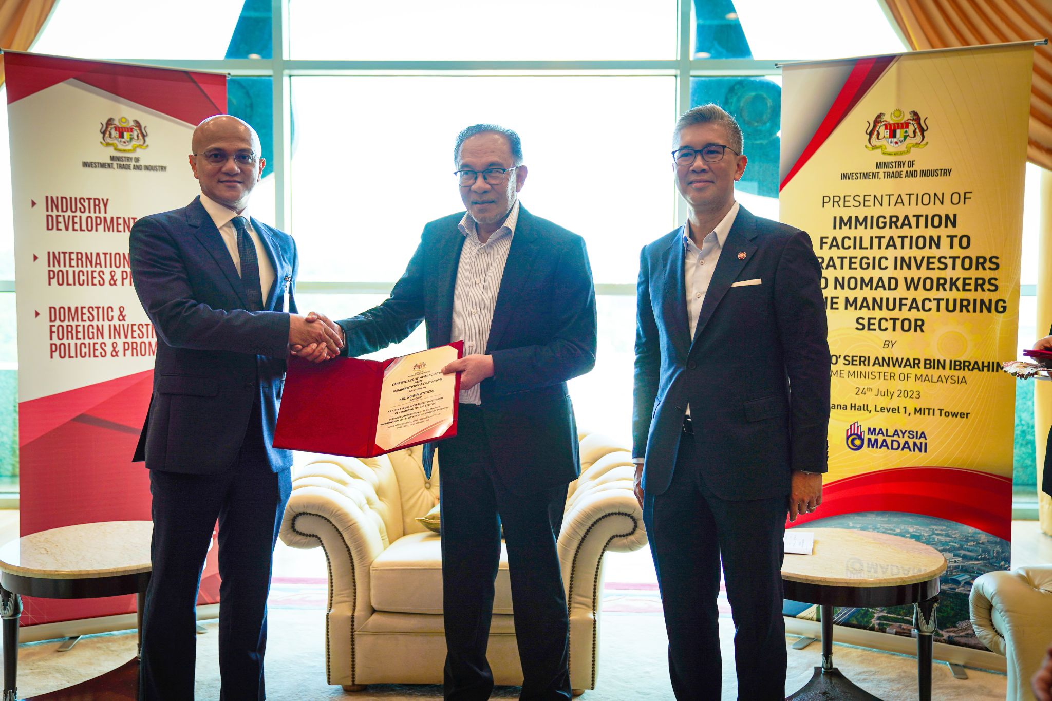 AirTrunk Founder & CEO receives Malaysia facilitation pass | AirTrunk